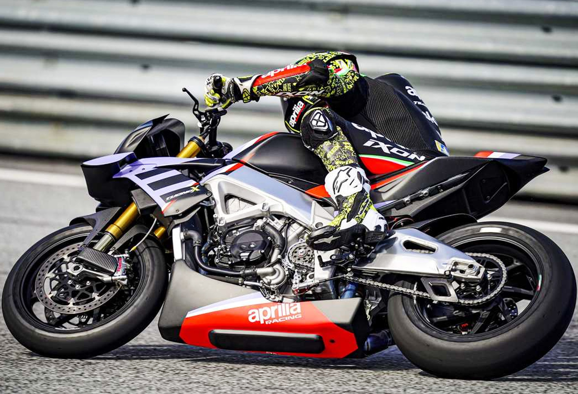 Edisi Sangat Terbatas, Aprilia Luncurkan Tuono V4 X | Info Sepeda Motor